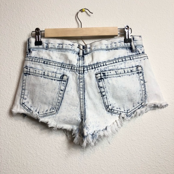 Forever 21 | Shorts | F2 Frayed And Distressed Bleach Denim Shorts 27 ...